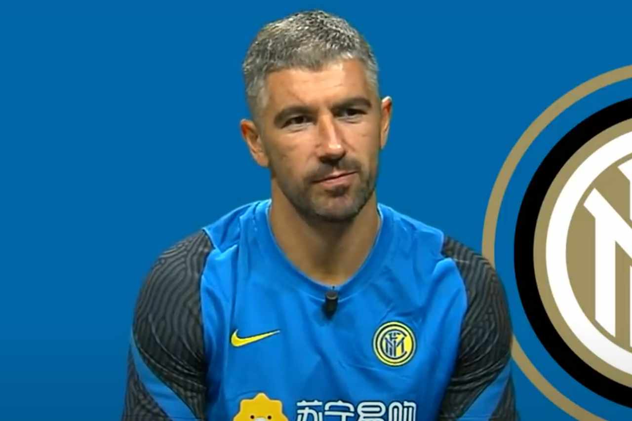 Kolarov torna all'Inter: sarà il vice di Chivu